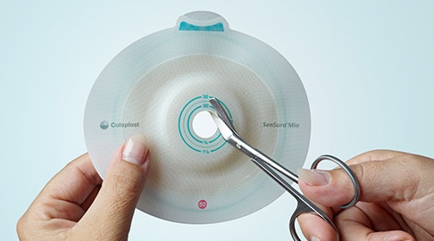 How To Apply & Change A Colostomy Bag - Coloplast South Africa